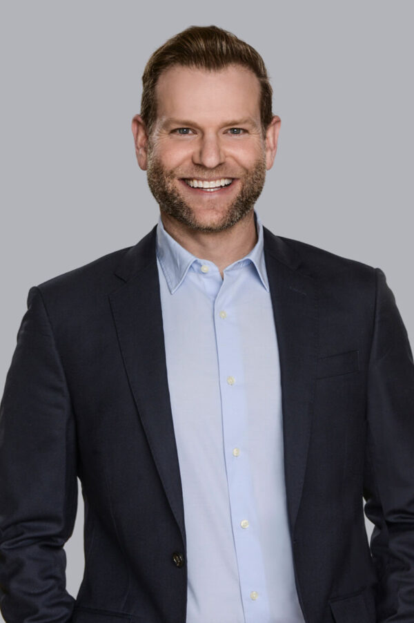 Cataract and Refractive Expert